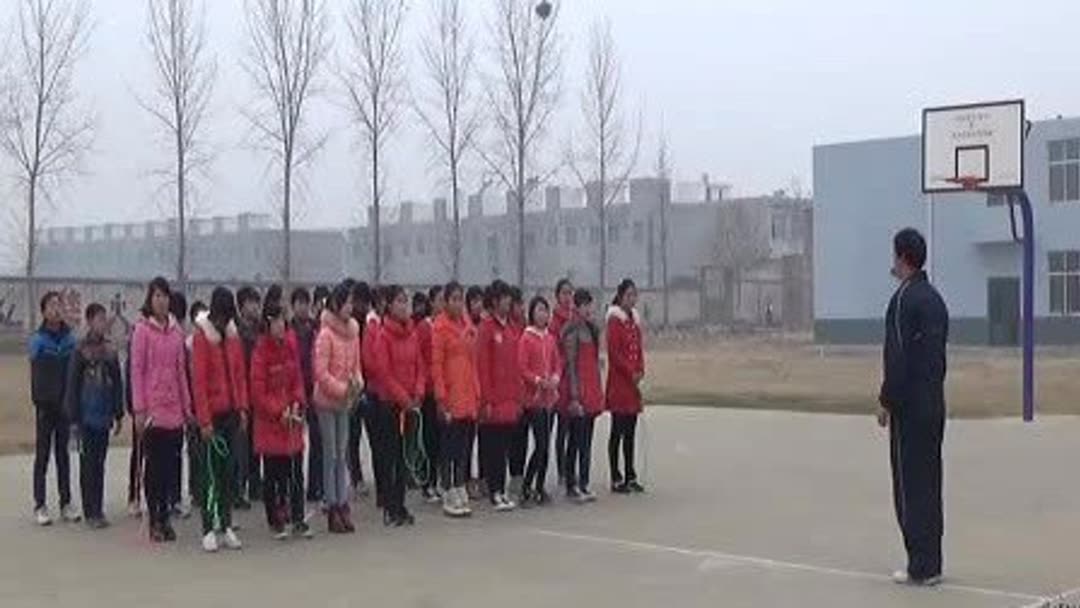 初中体育与健康公开课视频:第九章 花样跳绳04