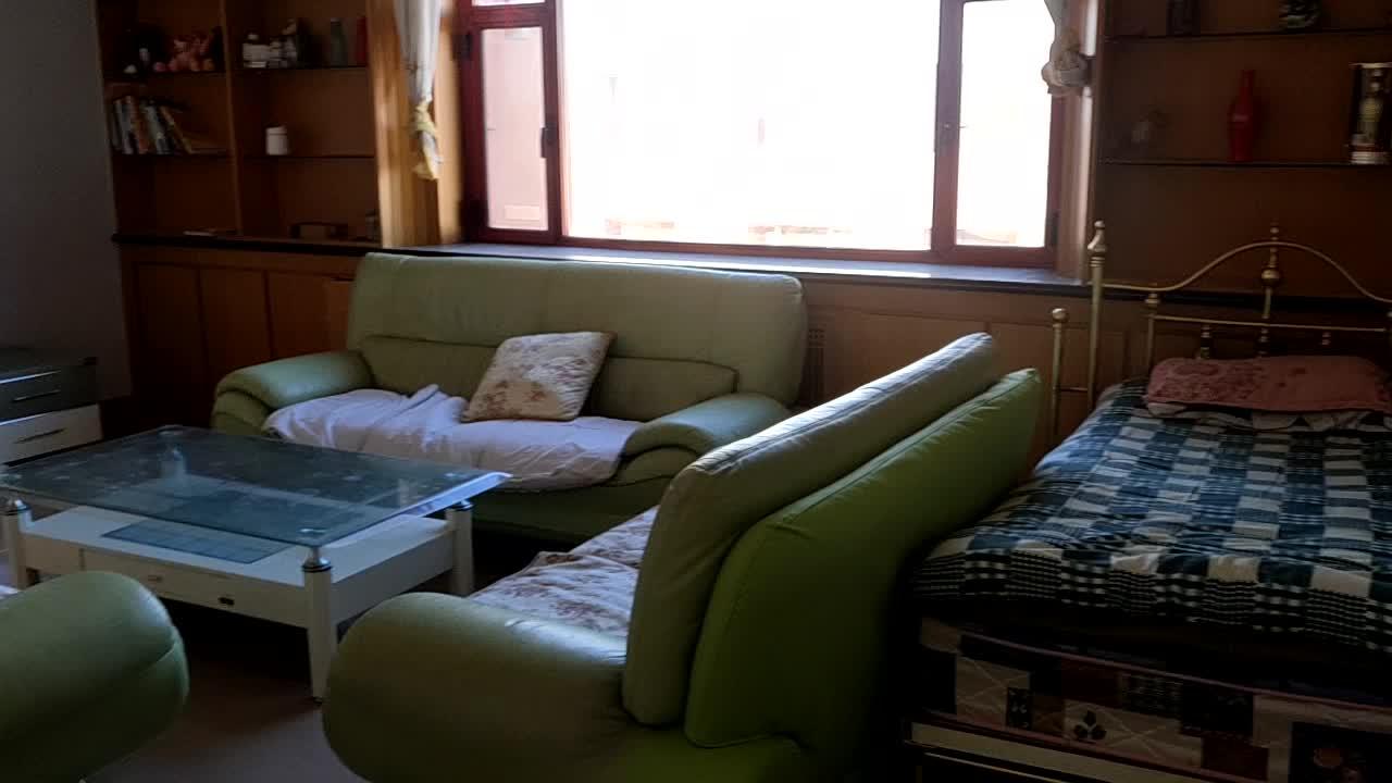 ...房 中层 100平米 近邻校区 #幸福里讲解房产干货 空学籍 院内停车方便