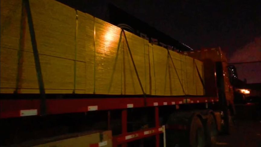 各品类建筑模板价格惊艳欢迎订购,小红板整装待发惠州。