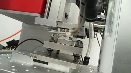 A700打印贴标机贴小标签视频展示