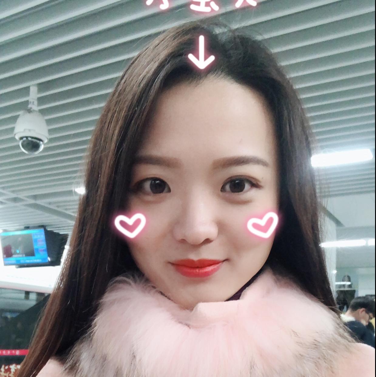 莉莉 