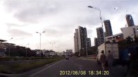 长安逸动 开车视频 差点撞了车
