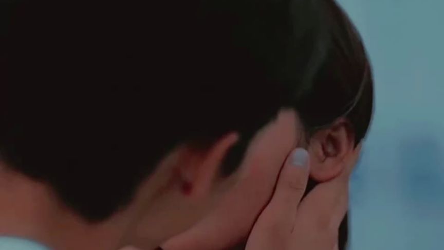 #网易云热评 #情感 “不管我们离的多远 我还想再等等