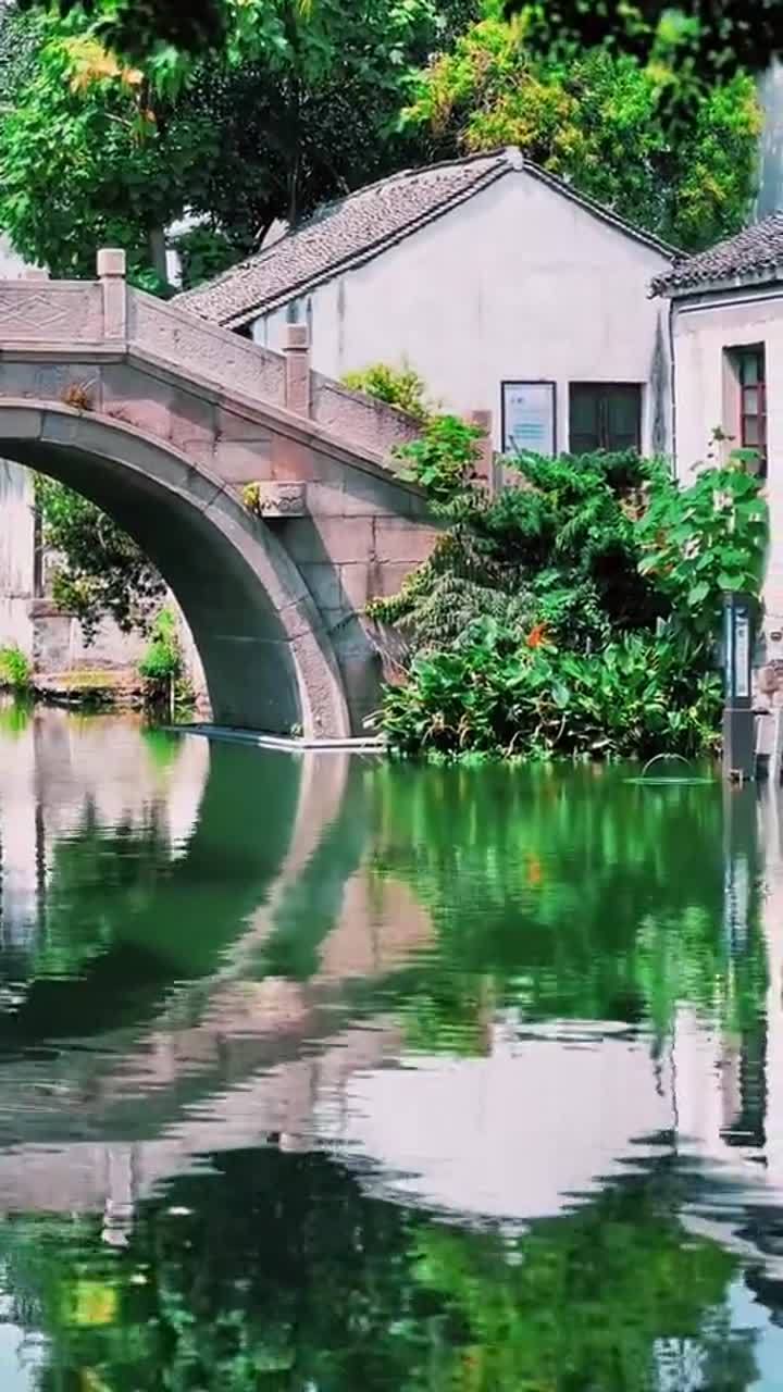 隔着屏幕都闻到江南的味道了,谁说手机拍不出高清视频手机教学虎哥教程ip