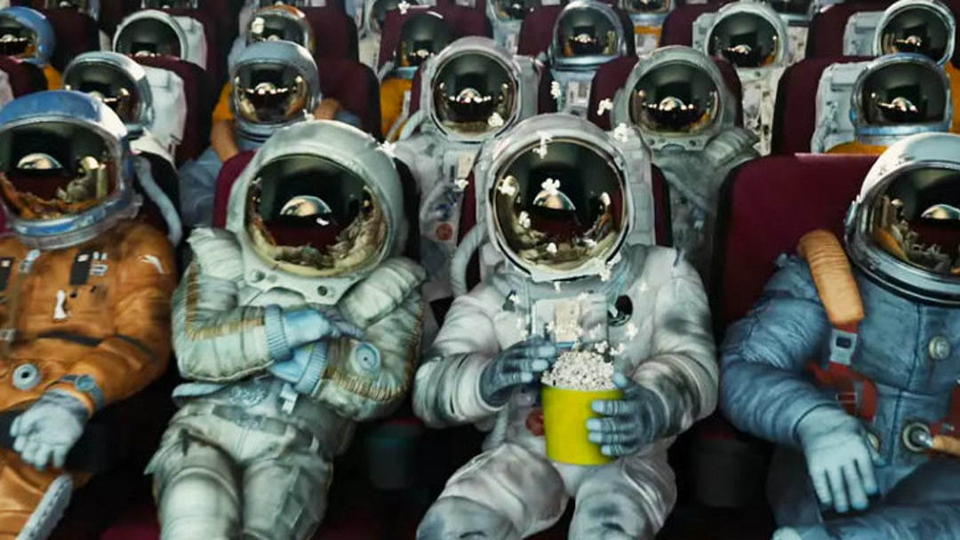 未来世界爆发病毒,人类失去生育能力,只能依靠克隆生存