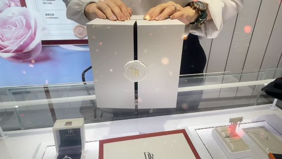 Ø 不是每位男人都敢送出DR,但是每位女生都梦想拥有DR#钻戒ߒ