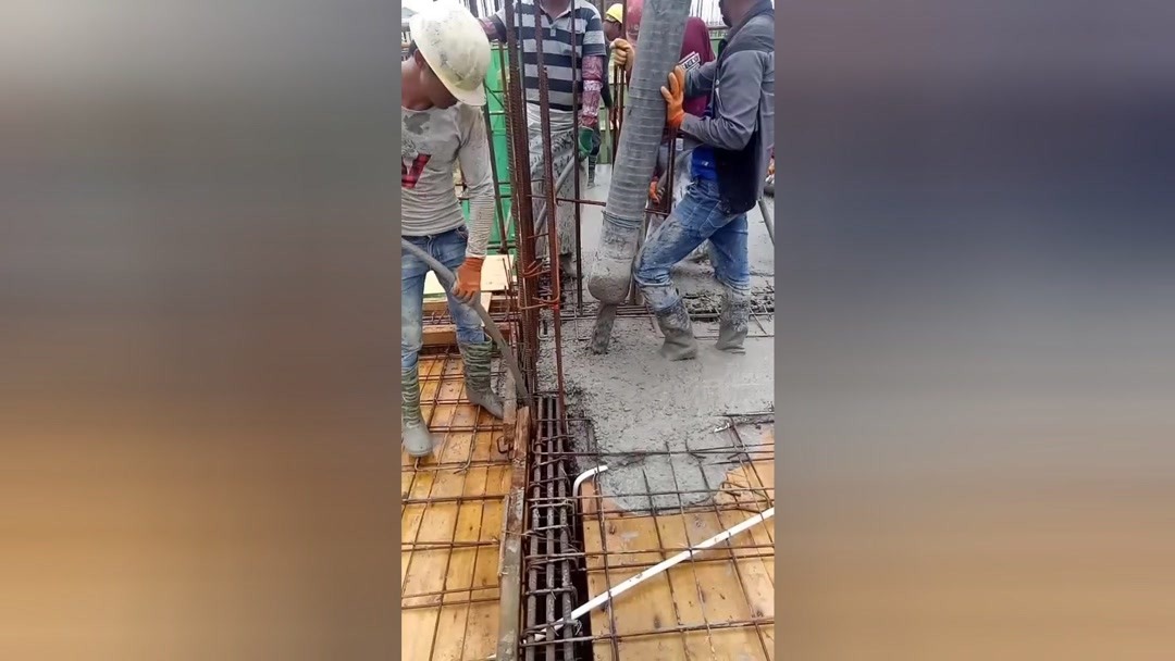 这小哥打振动棒我喜欢!