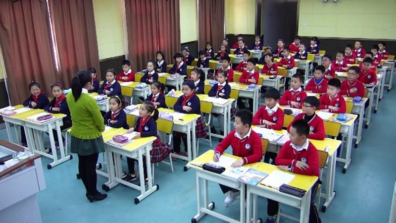 人教版小学三年级数学上册_《吨的认识》河南省赵老师公开课优质