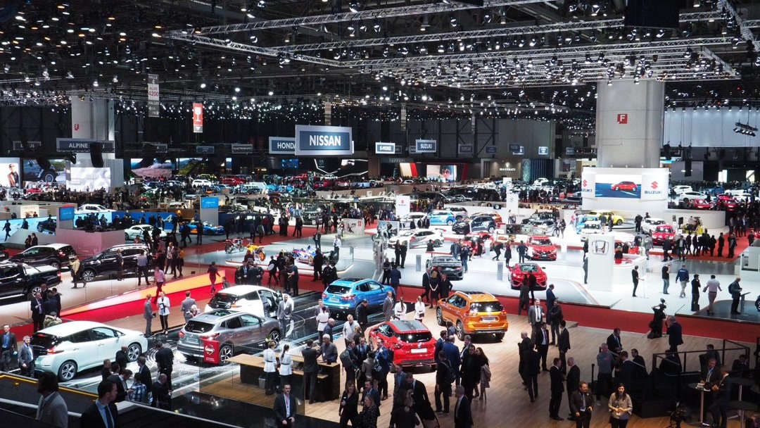 中国车市真的崩了?全国汽车销量用数据打脸,表明这是伪命题