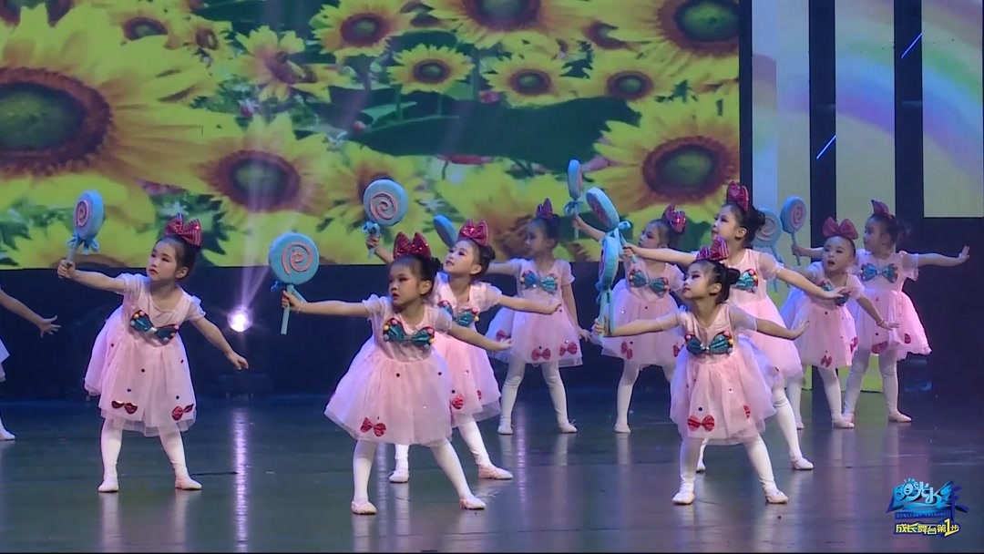 厉害了,淄博娃阳光少新春联欢晚会优秀节目展播《棒棒糖》