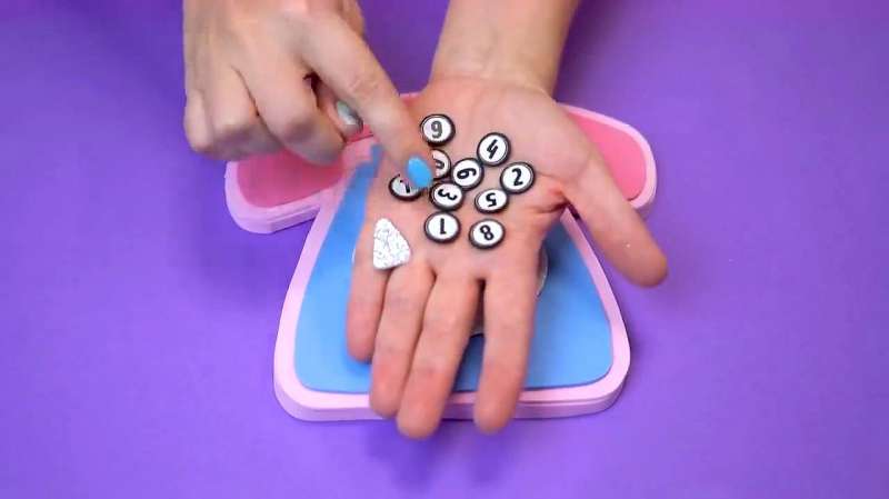 创意手工:教你用旧纸板DIY漂亮的电话状笔筒盒