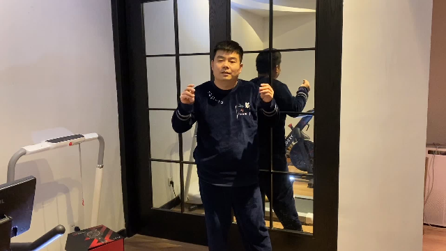 密室改造第一季，这密室门设计的还算隐蔽吧，全网第一个密室开箱