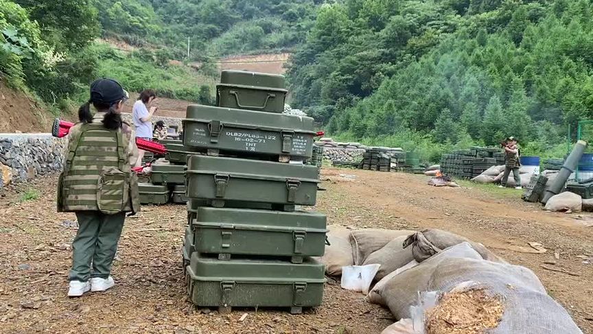 #真人cs #军事夏令营 #真人cs对抗赛 #射击训练