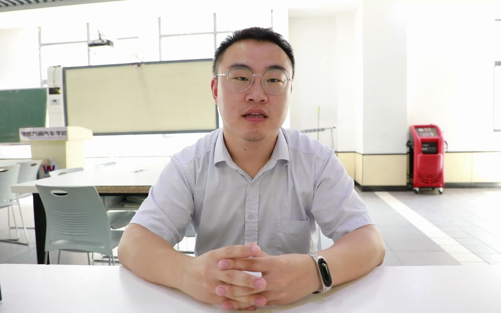 如何判断是事故车