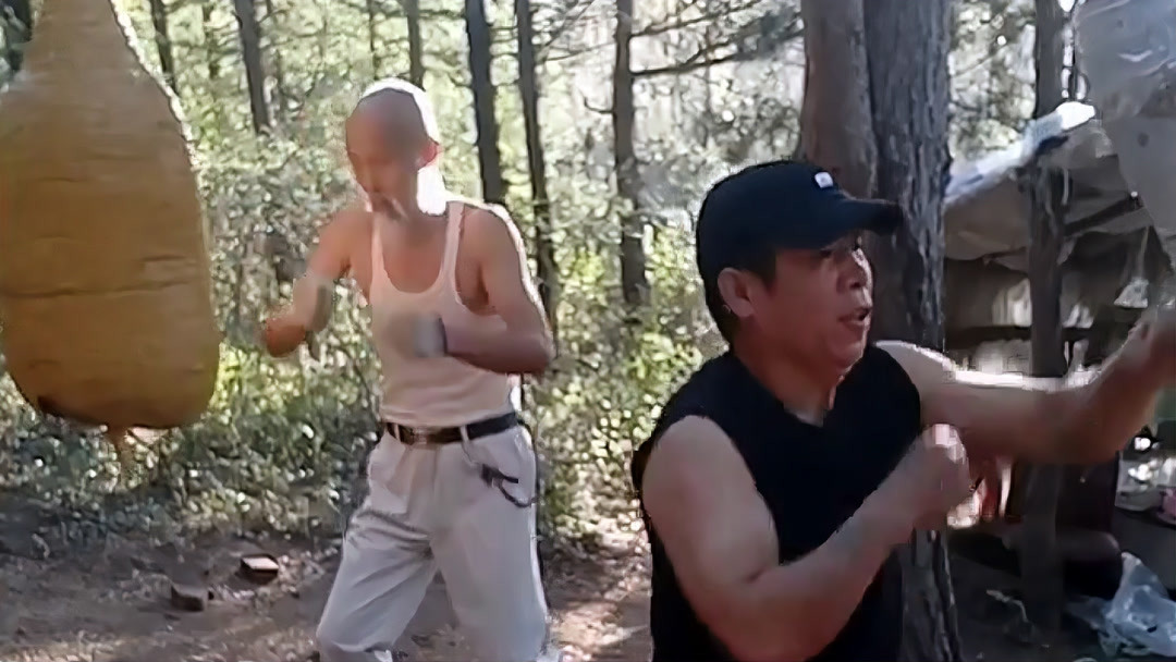 男子用打拳健身对抗白血病,欲激活沉睡的细胞,坚强意志走红