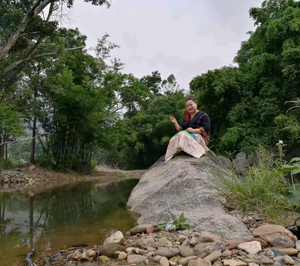 海南黎锦双面绣 