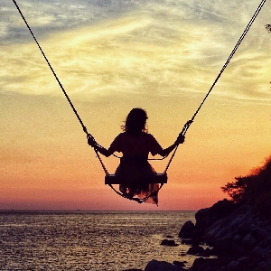 喝紫苏水的桃子 