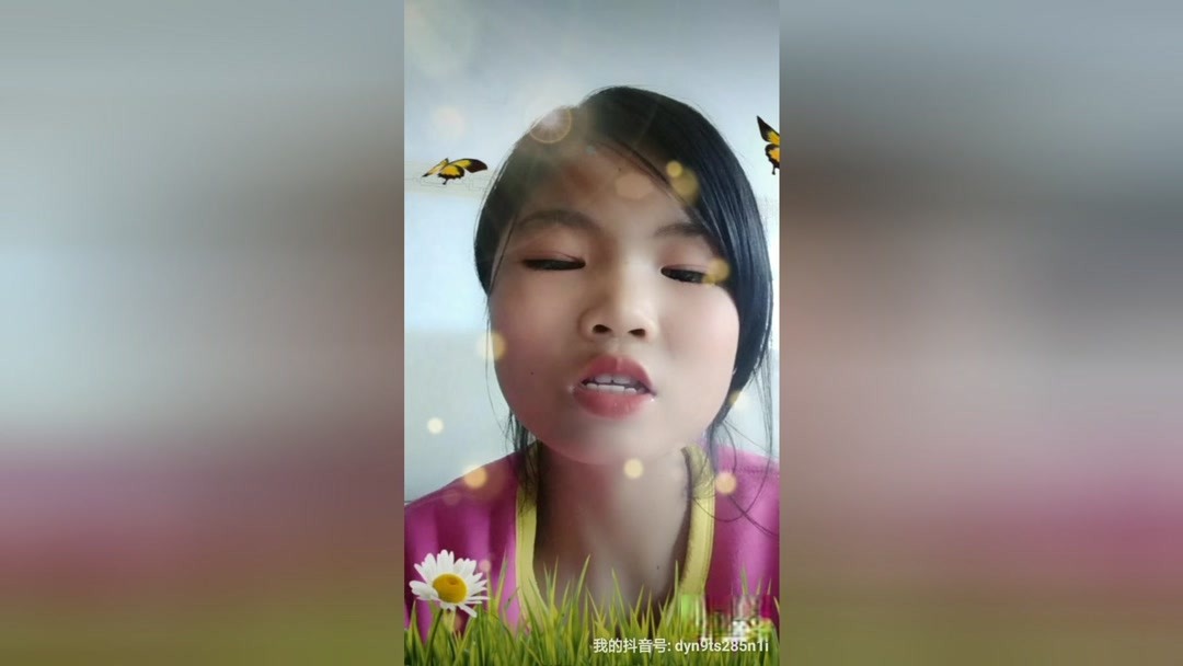 《还珠格格》主题曲。