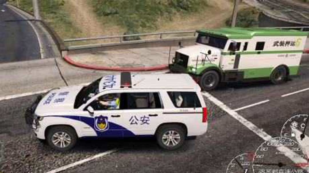 GTA5警察模拟:雪弗兰警用SUV成功逼停运钞车