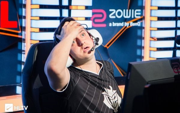 CSGO 我今天不是太能看懂自己的操作