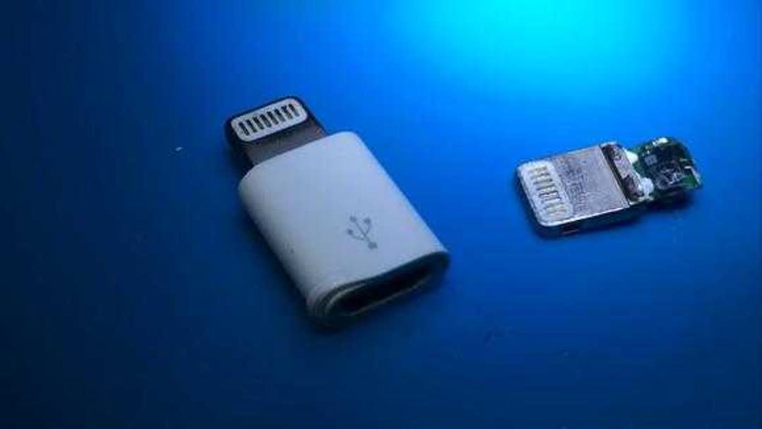 安卓转换头改成数据线,我还是头一次见,治愈了我祖传的强迫症。