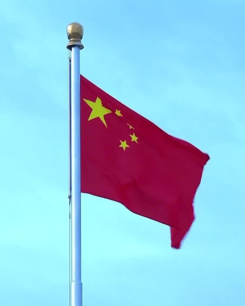 【今天,天安门广场升国旗奏国歌!祝福你,中国】今天早上,天安门广场...