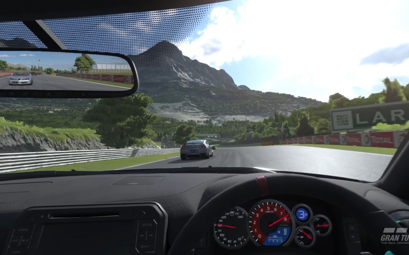 GT7 VR模式UI全关专业模式手动挡你会发现新天地 这感觉就和开真车...