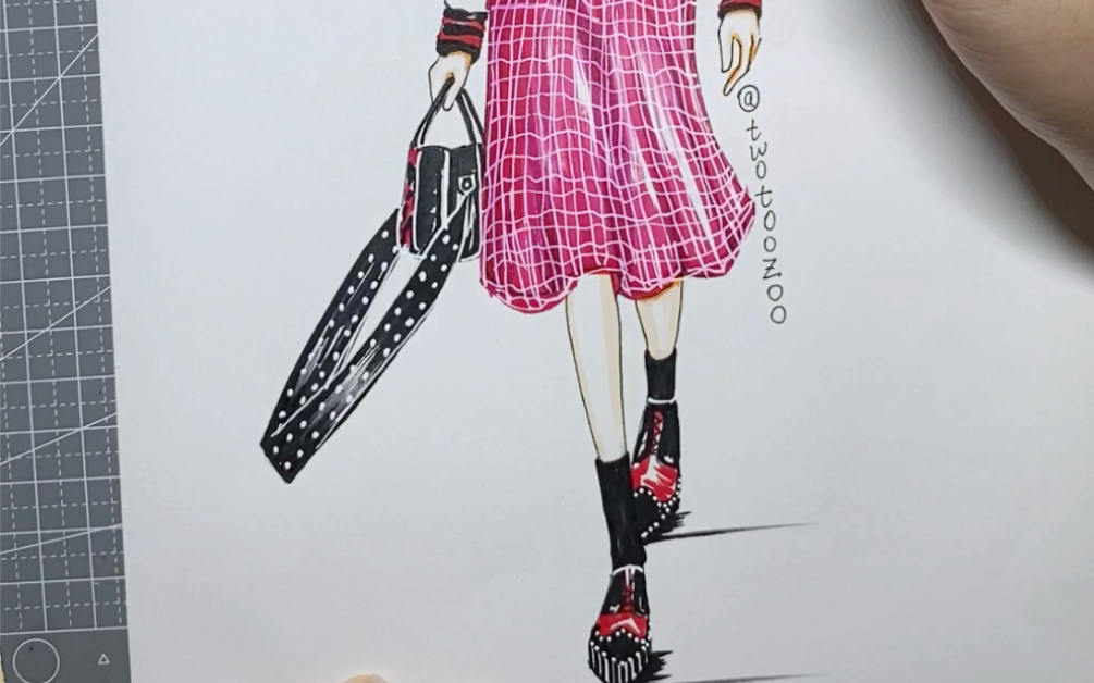 上色只用五分钟,打底稿20分钟马克笔教程【服装设计效果图绘画技巧】