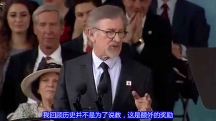 导演 斯皮尔伯格哈佛大学演讲:听从内心的声音,博得阵阵欢呼!