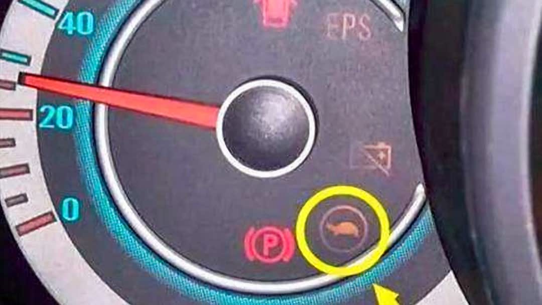 仪表盘上的“乌龟灯”是啥意思?修理工:亮了赶紧停车