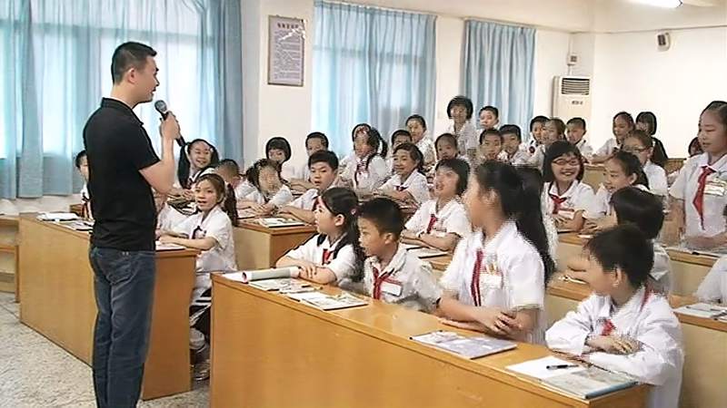 小学数学优质课《乘法运算定律灵活应用》-