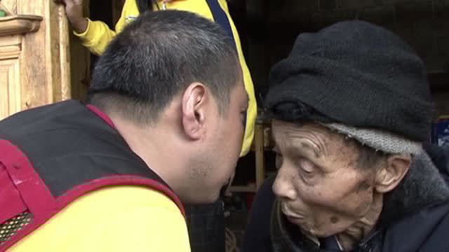 实拍副馆长采访抗战老兵,细听他们的抗战经历,往事历历在目