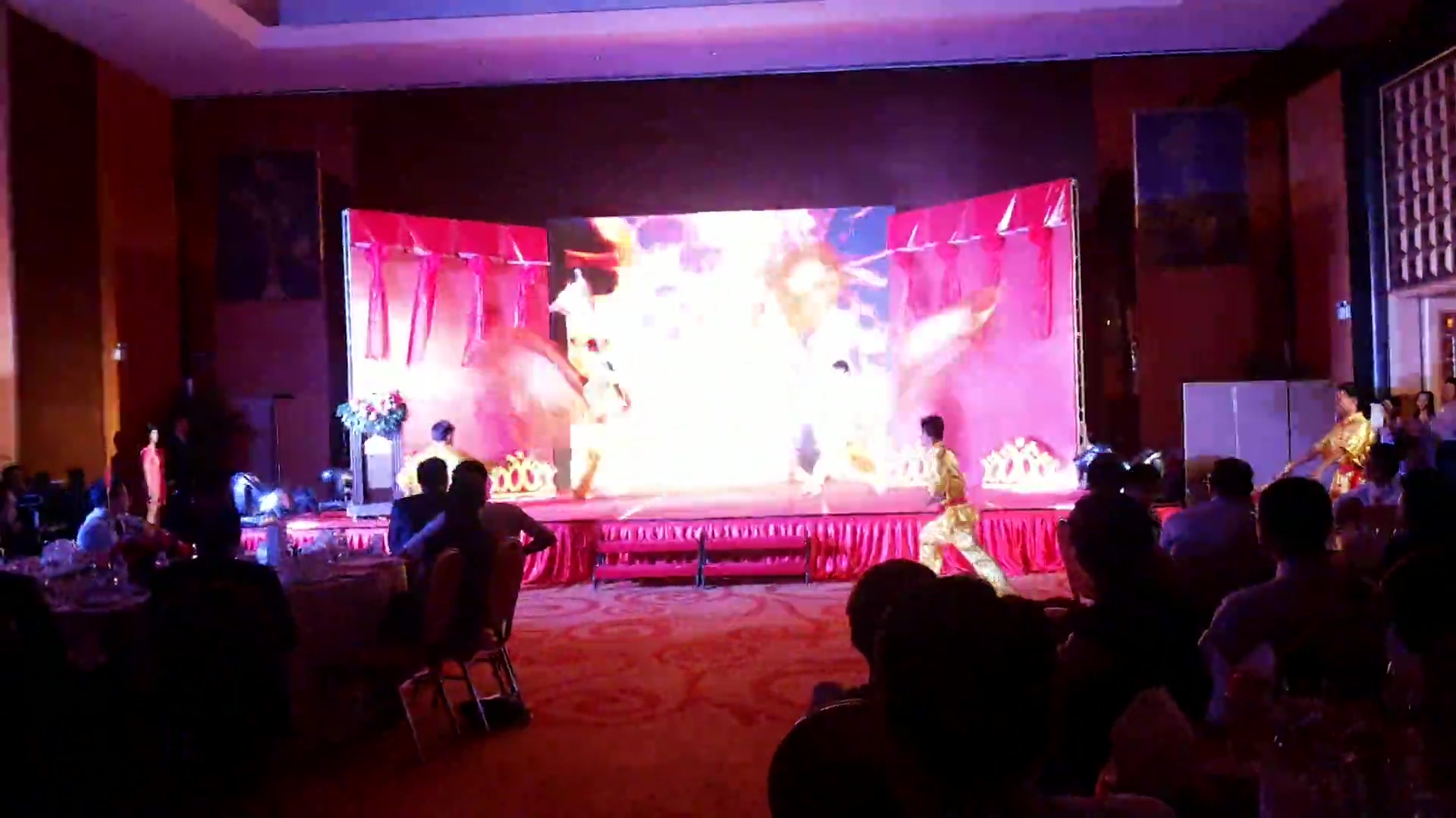 海南中国平安旗舞表演视频