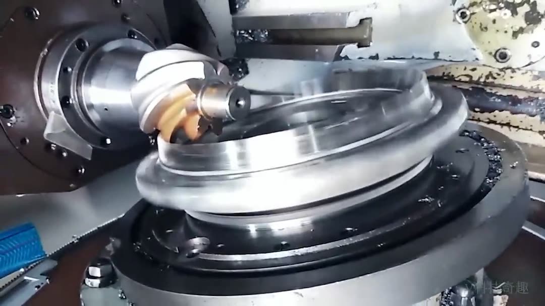 惊人的数控车床加工工程 精密度高