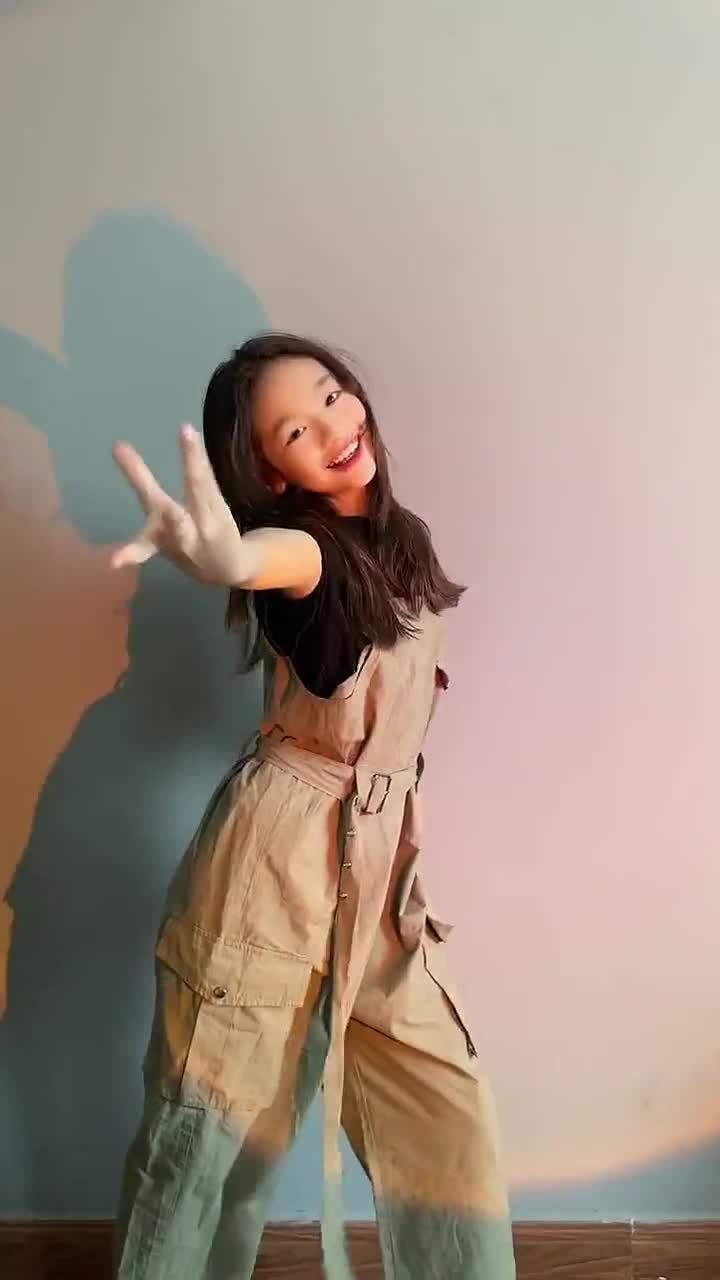 火不火的不重要主要太喜欢这节奏啦让我们荡起双桨dj