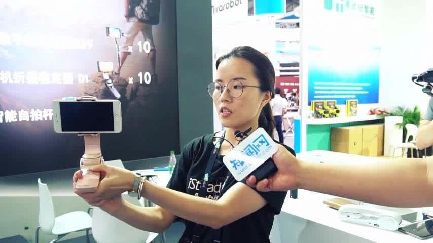 2018上海CESA展:手机拍摄画面太抖不能看?这个稳定器可以帮到你