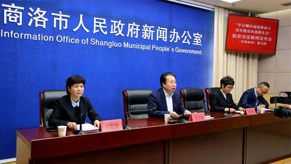 近年来,我市社会组织在脱贫攻坚和基层服务等方面发挥了哪些作用