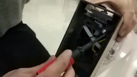 海尔踢脚线取暖器更换侧边外壳视频
