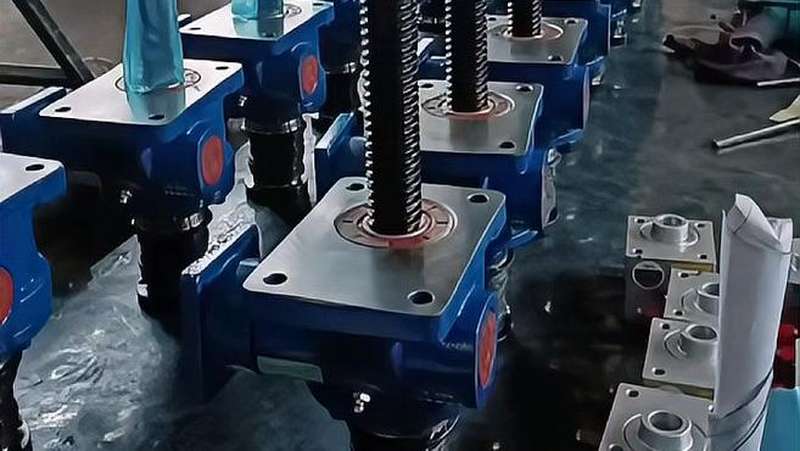 SWL丝杠升降机!合劲传动