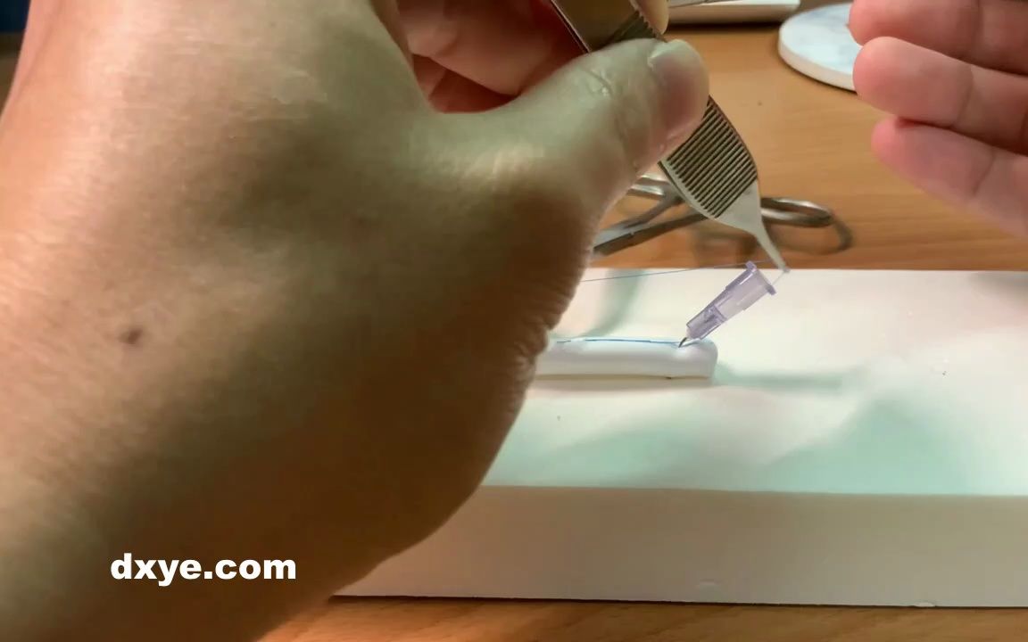 血管吻合练习-1_端侧血管吻合练习_降落伞式血管吻合技术