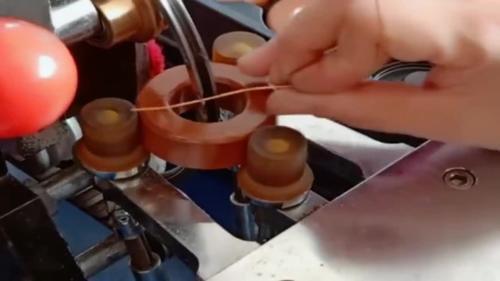 自动化绕线器,速度质量大大提升,解放了劳动力