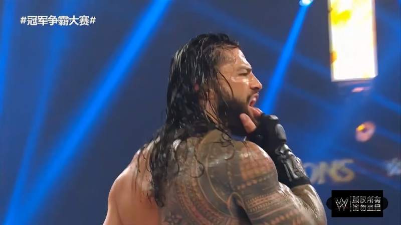 WWE：萨摩亚头牌之争，罗门伦斯飞冲放倒杰米乌索，迫其臣服自己