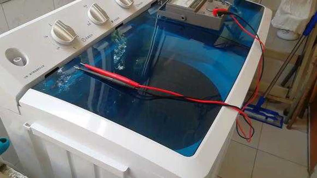 双桶洗衣机甩干不转会是电机坏吗?