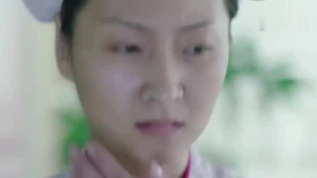 女子整容失败后的副作用