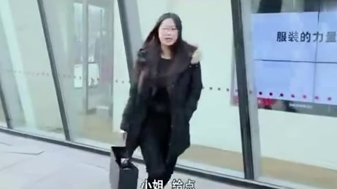 乞丐与美女的对话体会最牛营销思维!