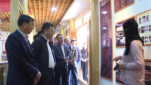化隆农科局开展“红色基地忆党史,不忘初心跟党走”主题党日活动