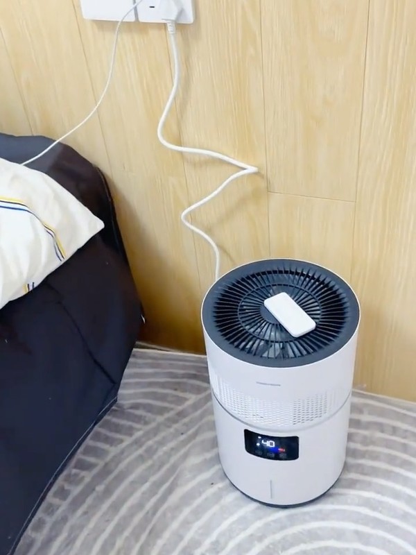 最近新入了款无雾加湿器