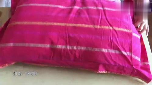 家里的旧枕头我都拿来做这个,不用粘不用缝,客人来了都夸我