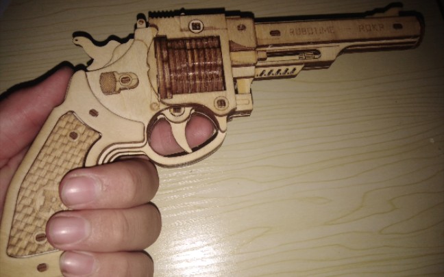 木质左轮皮筋枪