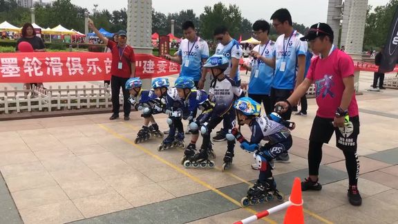 ...反而会越挫越勇,这就是轮滑,给予孩子的生命教育,见证成长的每一个...